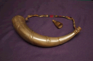 American Indian snake horn – Early 1800’s | American Powder Horns